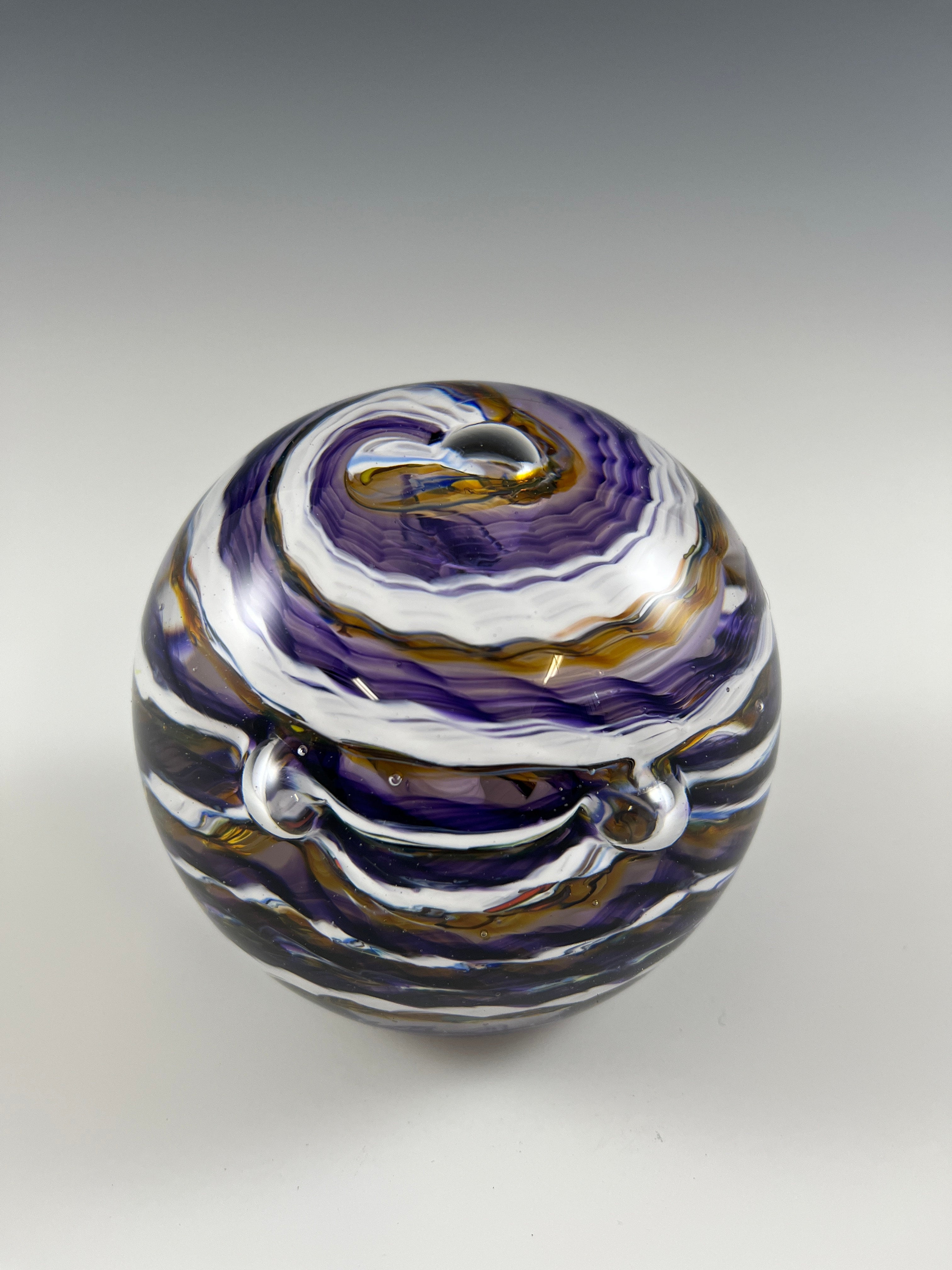 Round Paperweight | Hoogs and Crawford Glass